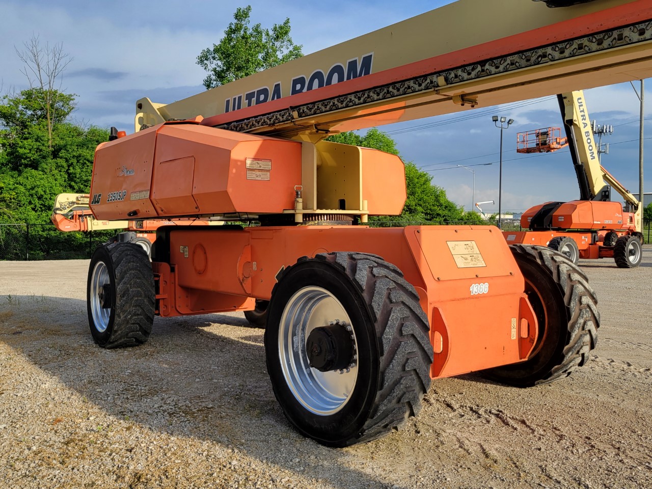 2012 JLG 1350SJP